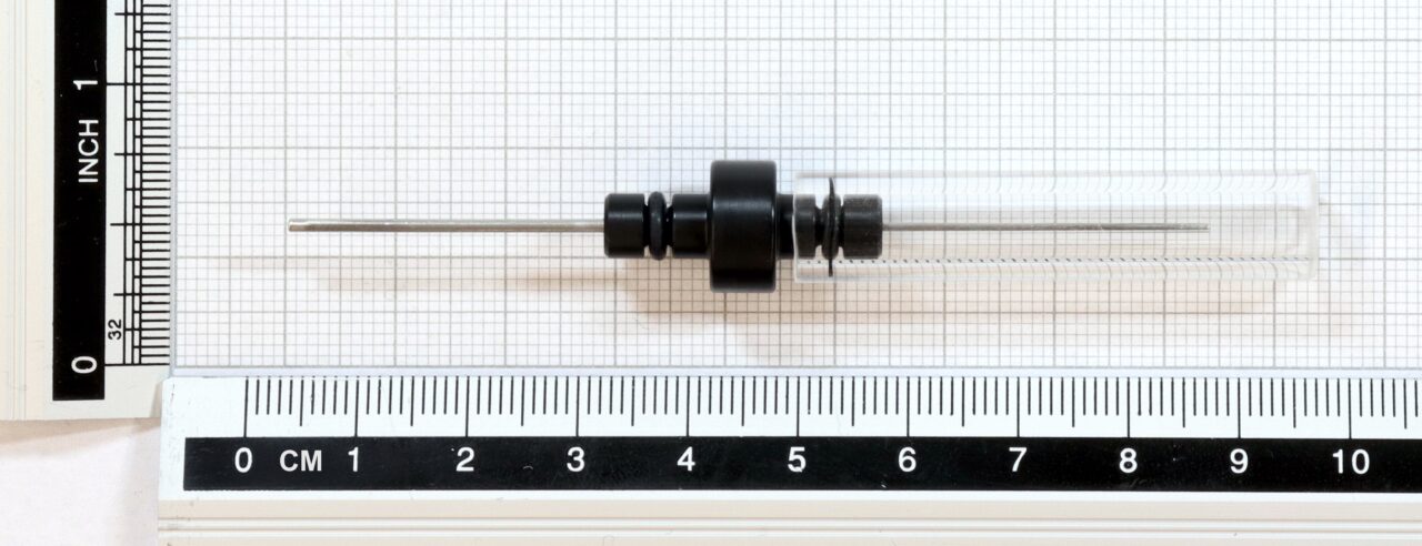 Salt bridge reference electrode tool for cotton frit removal and insertion