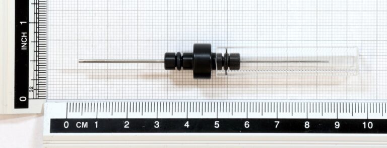 Salt bridge reference electrode tool for cotton frit removal and insertion